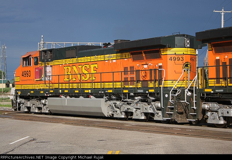BNSF 4993